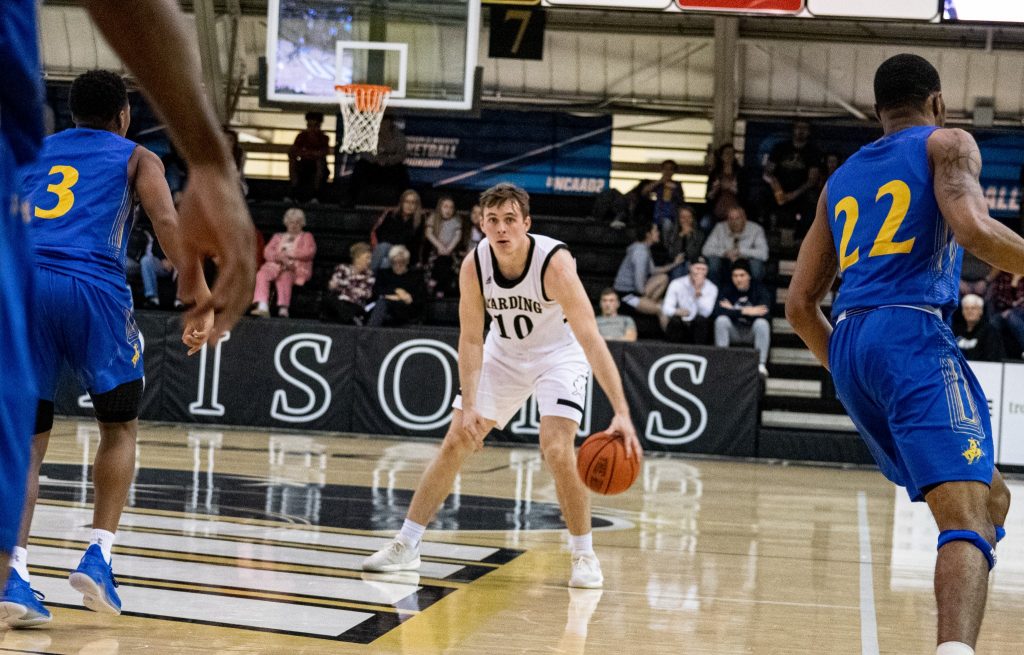 Basketball teams settle in for season | The Bison