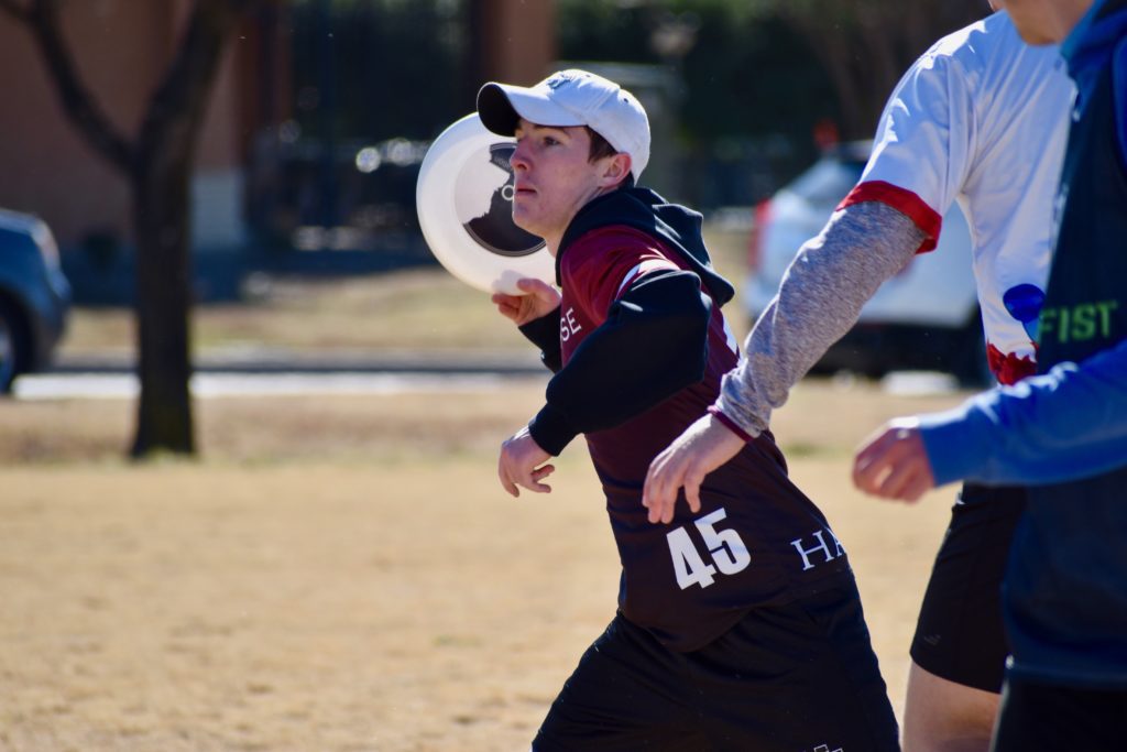 Harding ultimate frisbee team brings community to members | The Bison